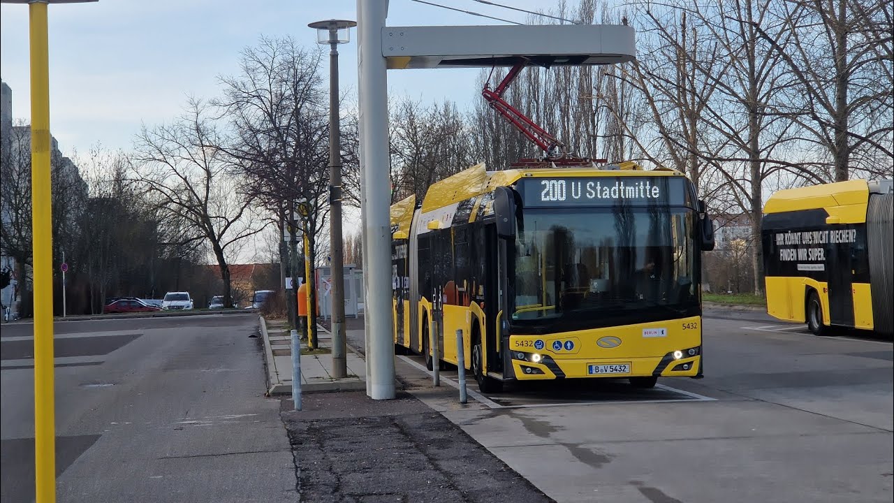 Mitfahrt im kompletten 200E von Michelangelostraße bis U Stadtmitte im ...
