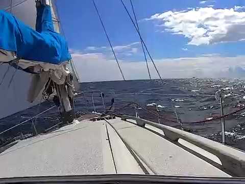 Albin 79 - Crossing Oresund from Denmark to Sweden - YouTube