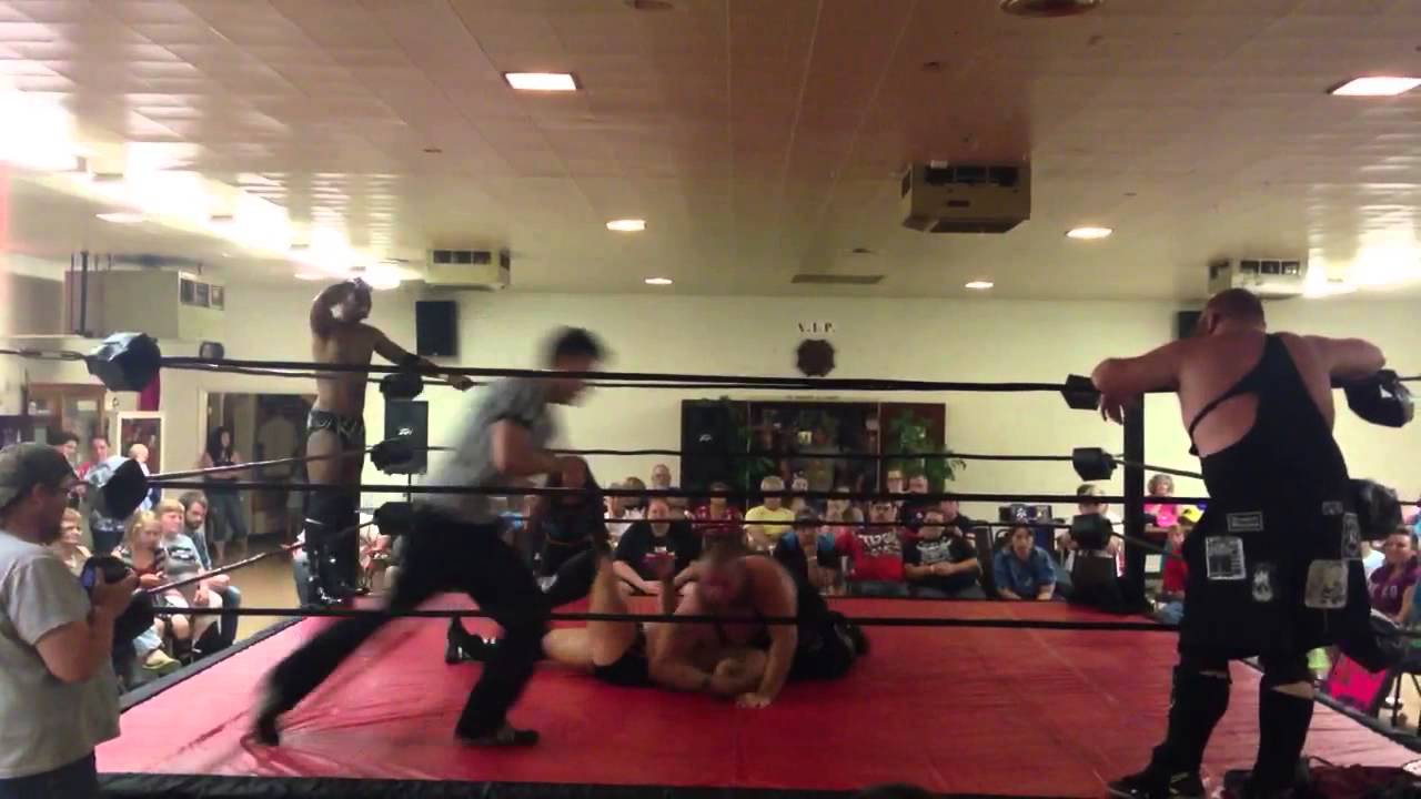 Brandon Espinosa & Raphael King vs The Hooligans - YouTube