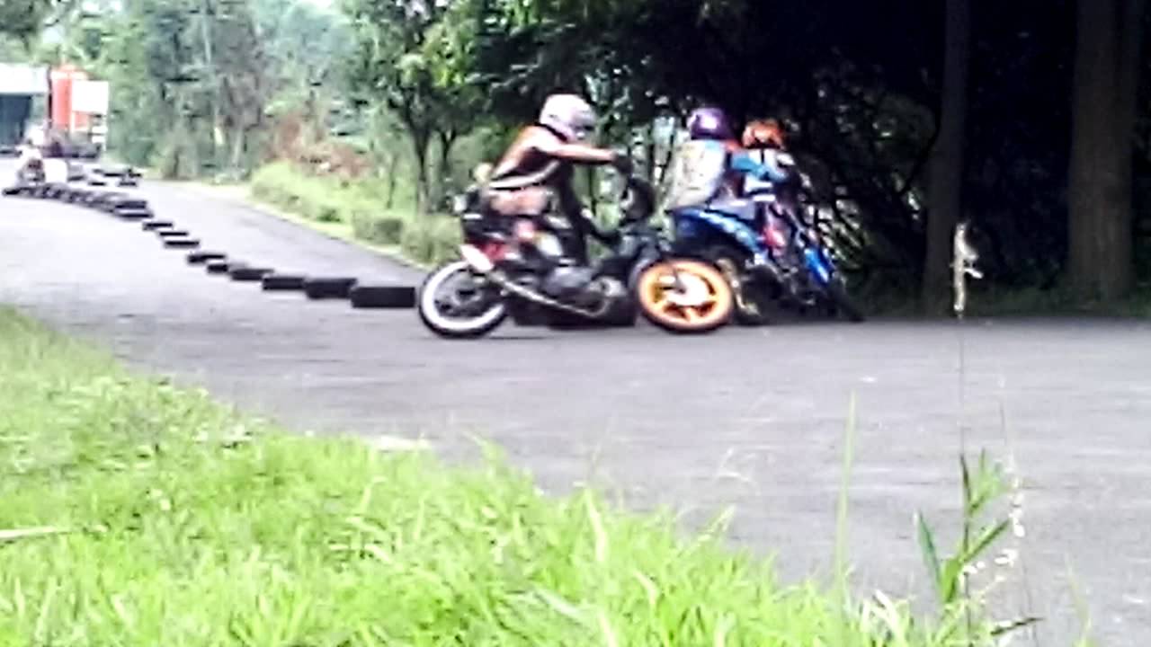 Road race para raider 330 - YouTube