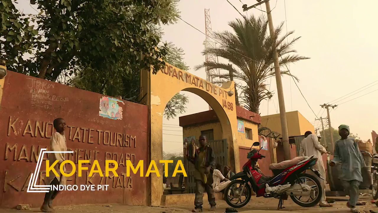 AFRICA BY DESIGN | Kofa Mata Dye Pit, Kano Nigeria - YouTube