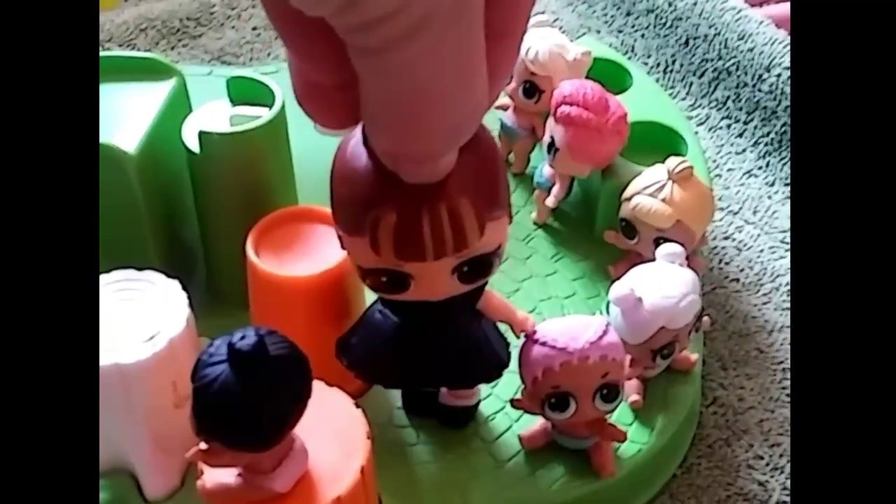LOL Surprise Dolls Play On The Playground - YouTube