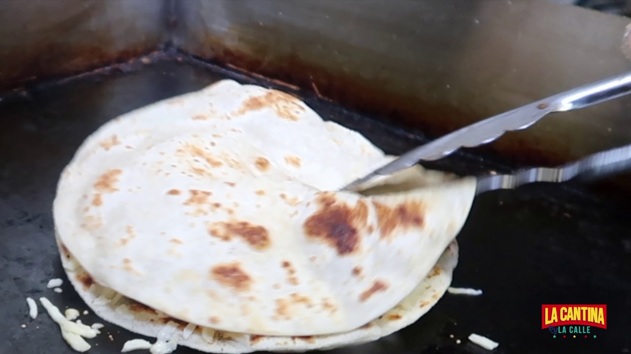 La Calle Tacos y Tortas - Gringas - YouTube