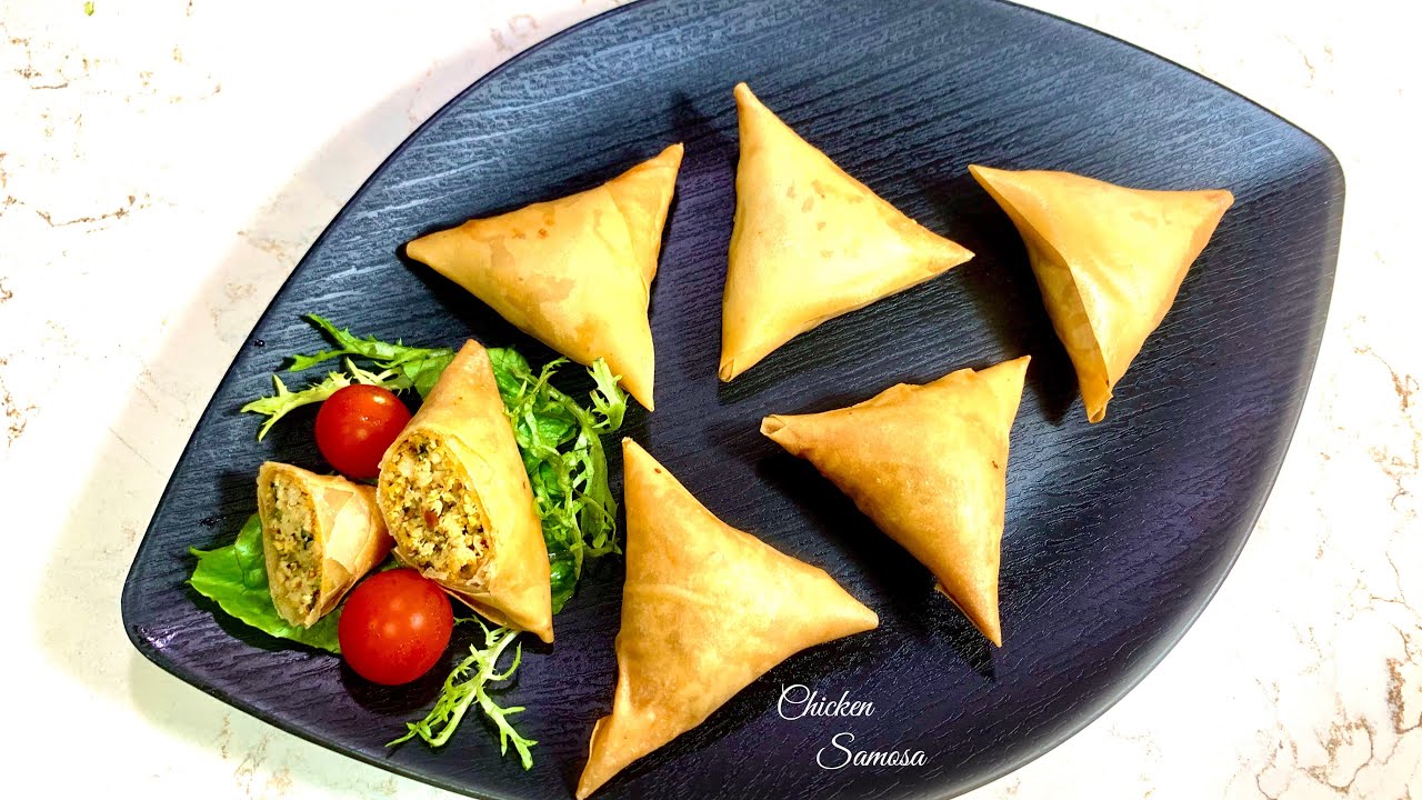 Unique chicken filling of samosa ( chicken samosa ) by apna desi khana ...