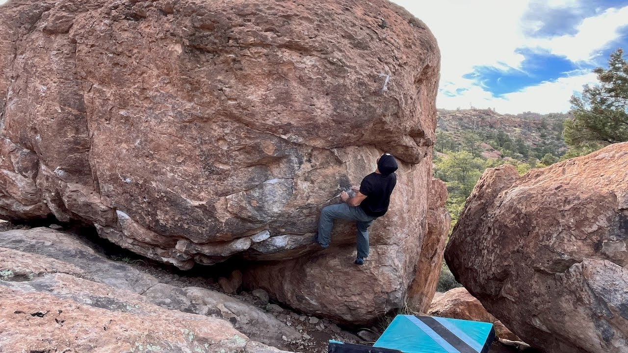 DJ's Dyno (V5) • Oak Flat Bouldering - YouTube