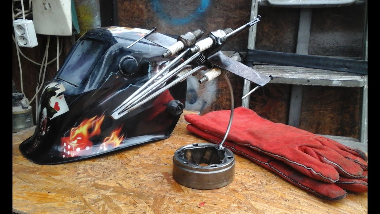 X-wing starfighter scrap metal sculpture from Star Wars - YouTube