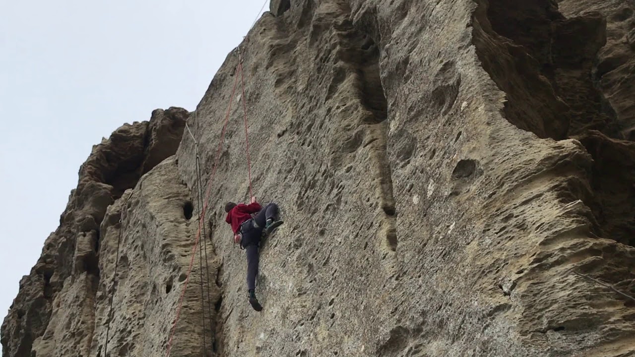 Rock climbing in Azerbaijan - YouTube
