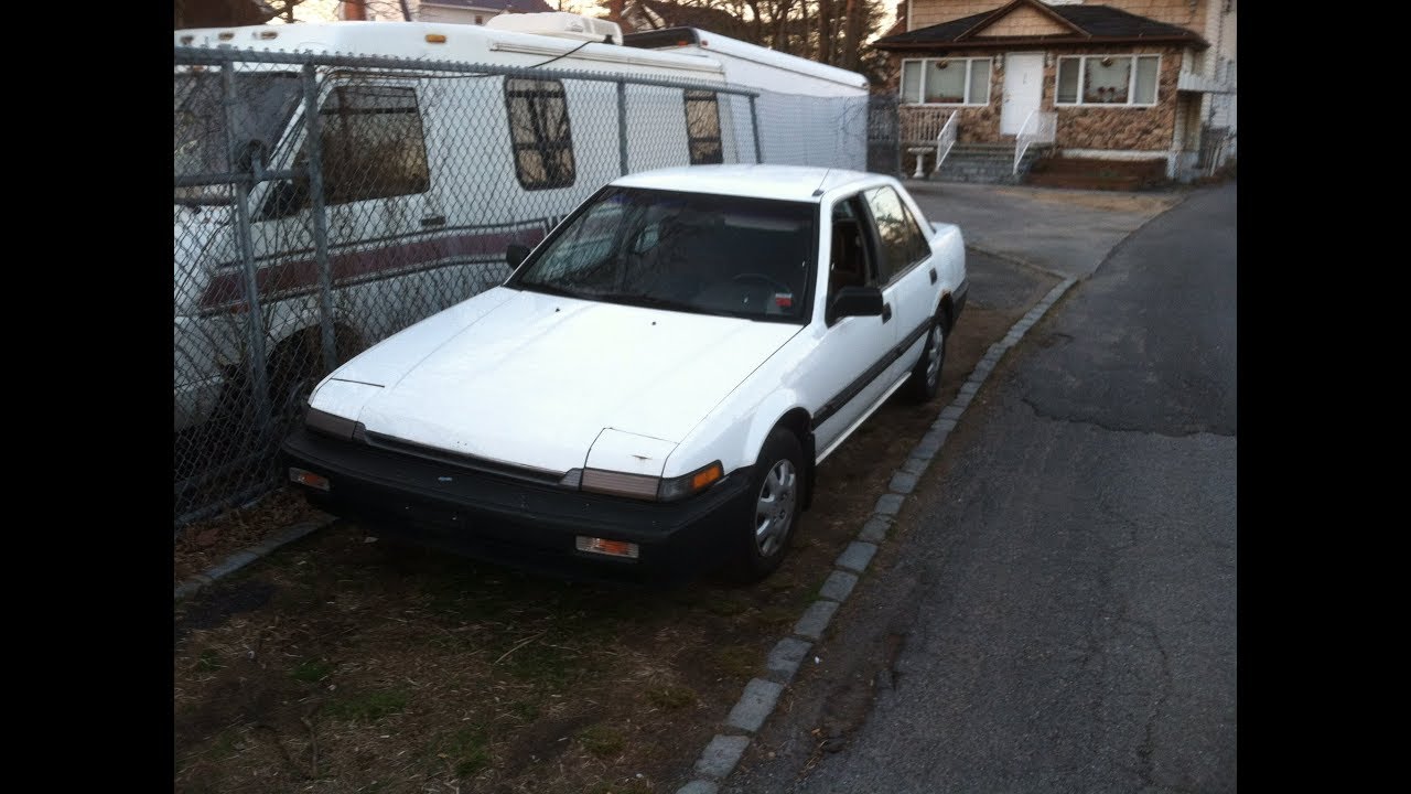 Look at a 1988 Honda Accord DX - YouTube