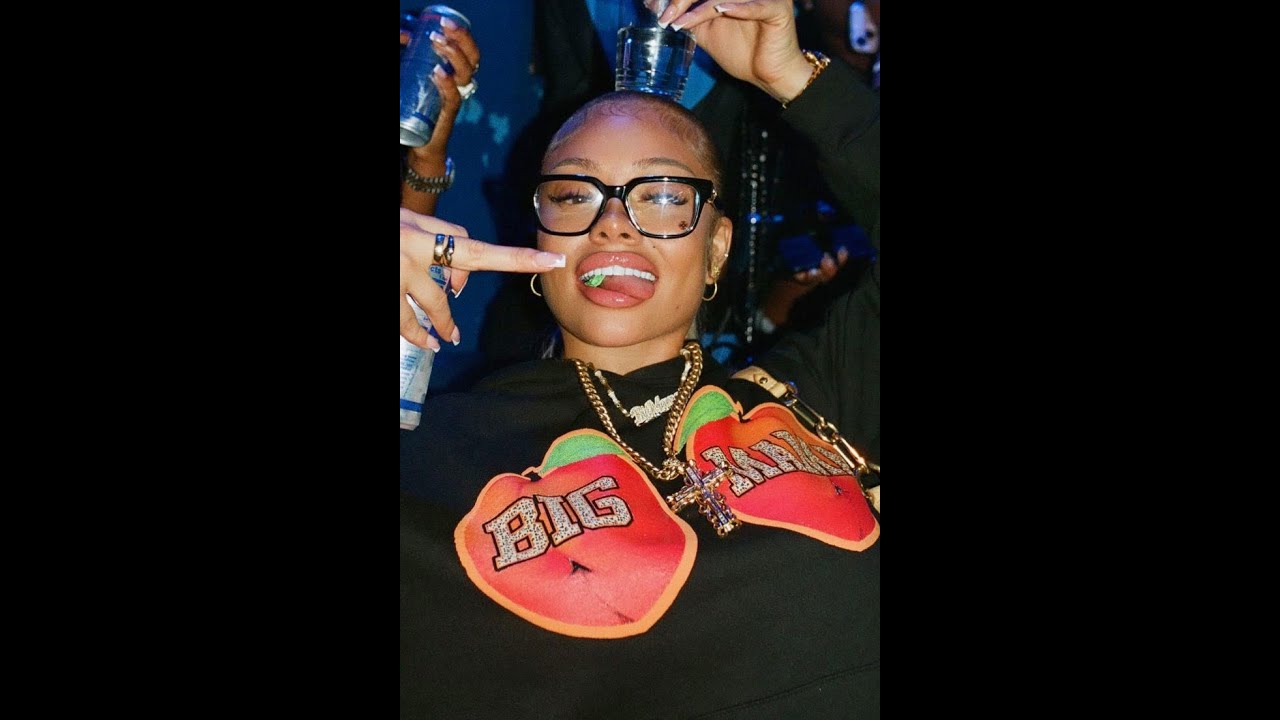 (FREE) Latto Type Beat - "Masterpiece" - YouTube