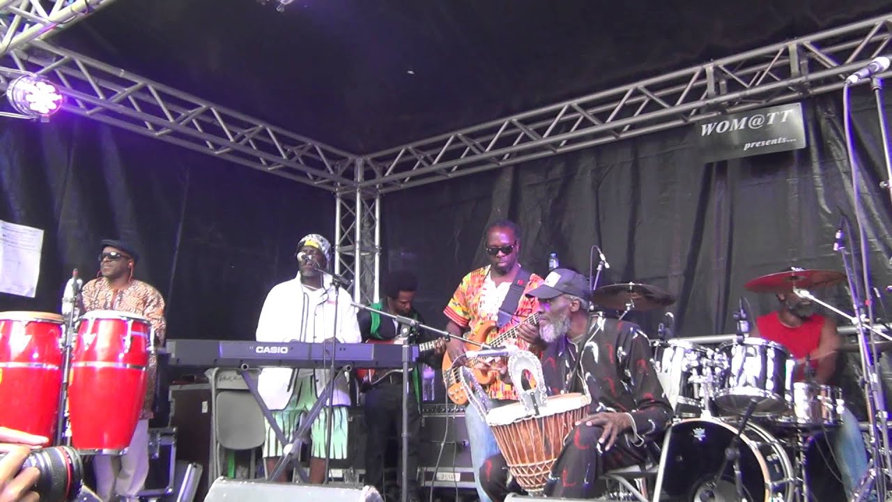 Webby Jay "In The Rain" in Notting Hill Carnival 2014 - London - YouTube