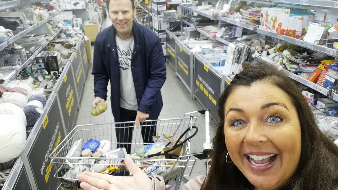 Vi shopper stort ind i Netto i Jyllinge Centret 🛍️🐄🐖🍌🍎🍅🥕🧀🍞😀 - YouTube