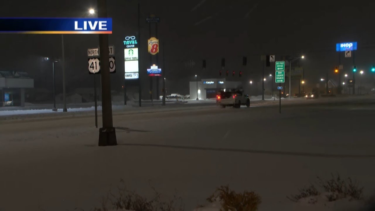 Snowy road conditions for morning commutes - YouTube