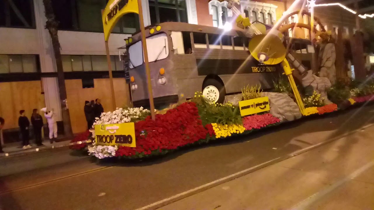 Rose Parade floats sneak peak - YouTube