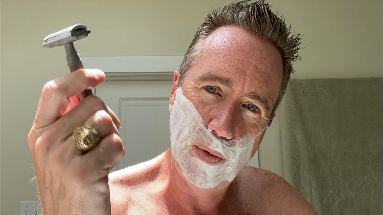 This is my Best Razor…not my favorite razor. - YouTube