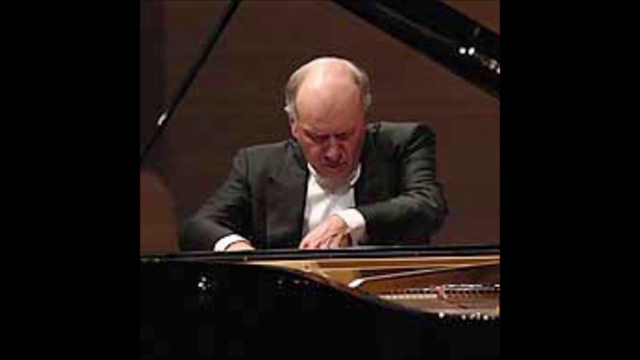 Brahms Piano Concerto No.2 in B♭, Op.83 - John Lill - YouTube