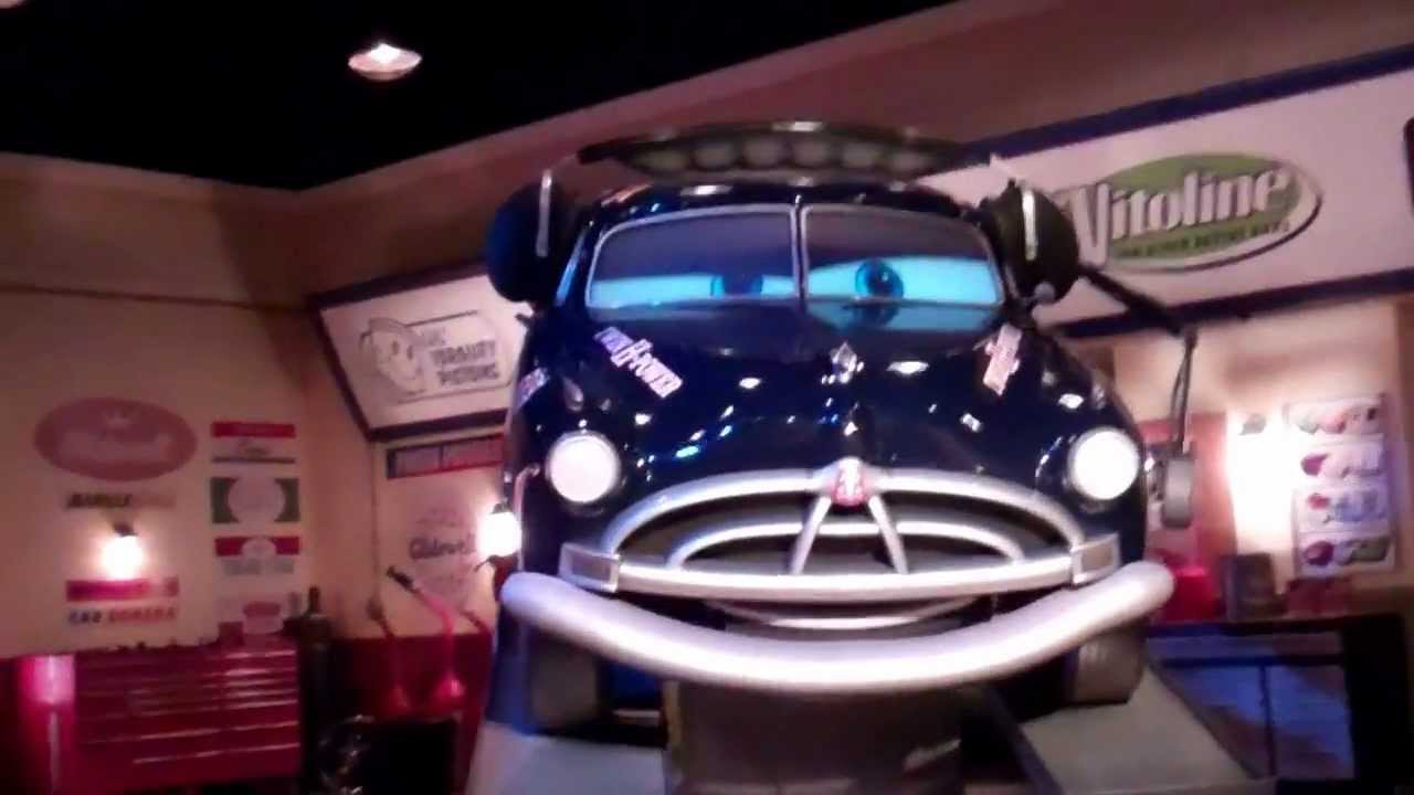 Disneyland L.A. 2012 - Cars Racers ride | Cars Land | HD - YouTube