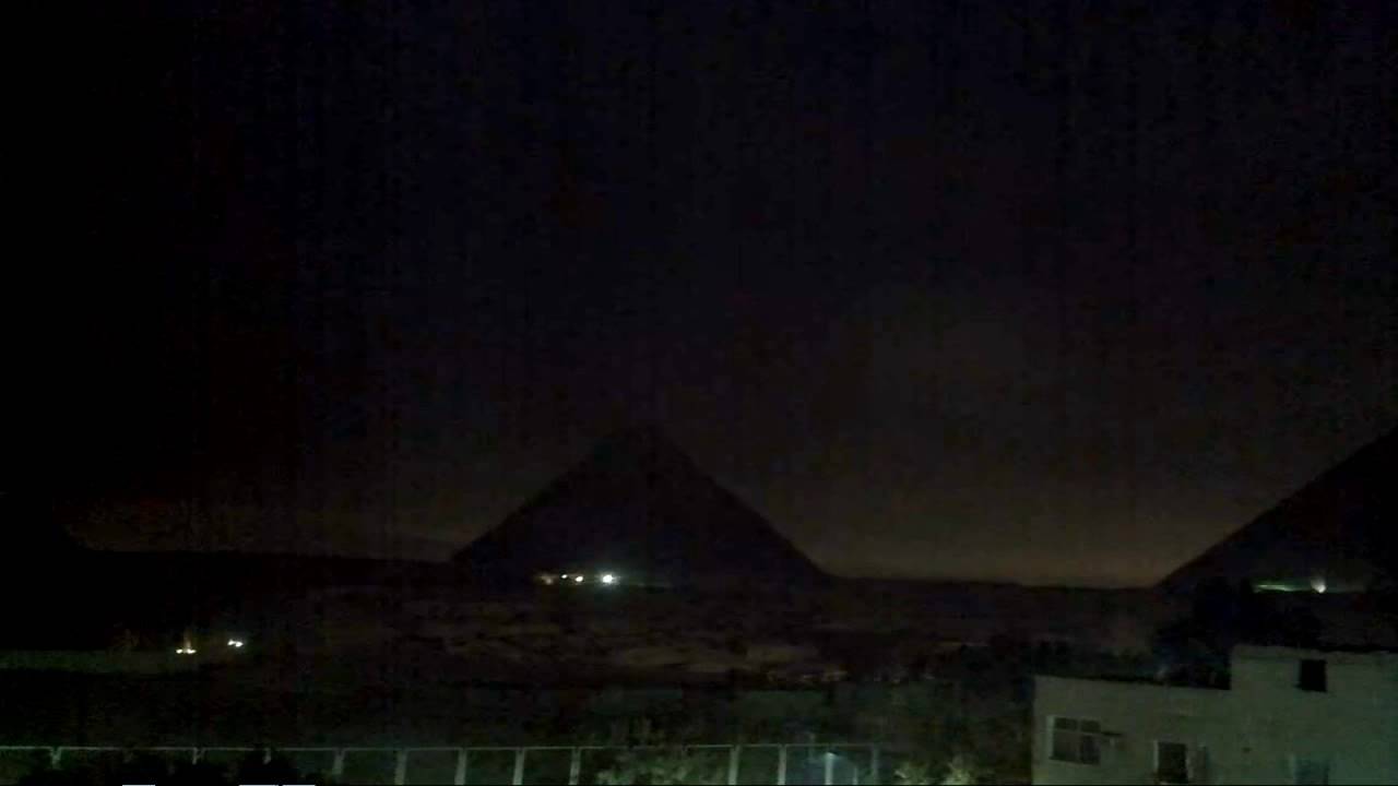 Live Skycam. The Pyramids At Giza (Egypt) - YouTube