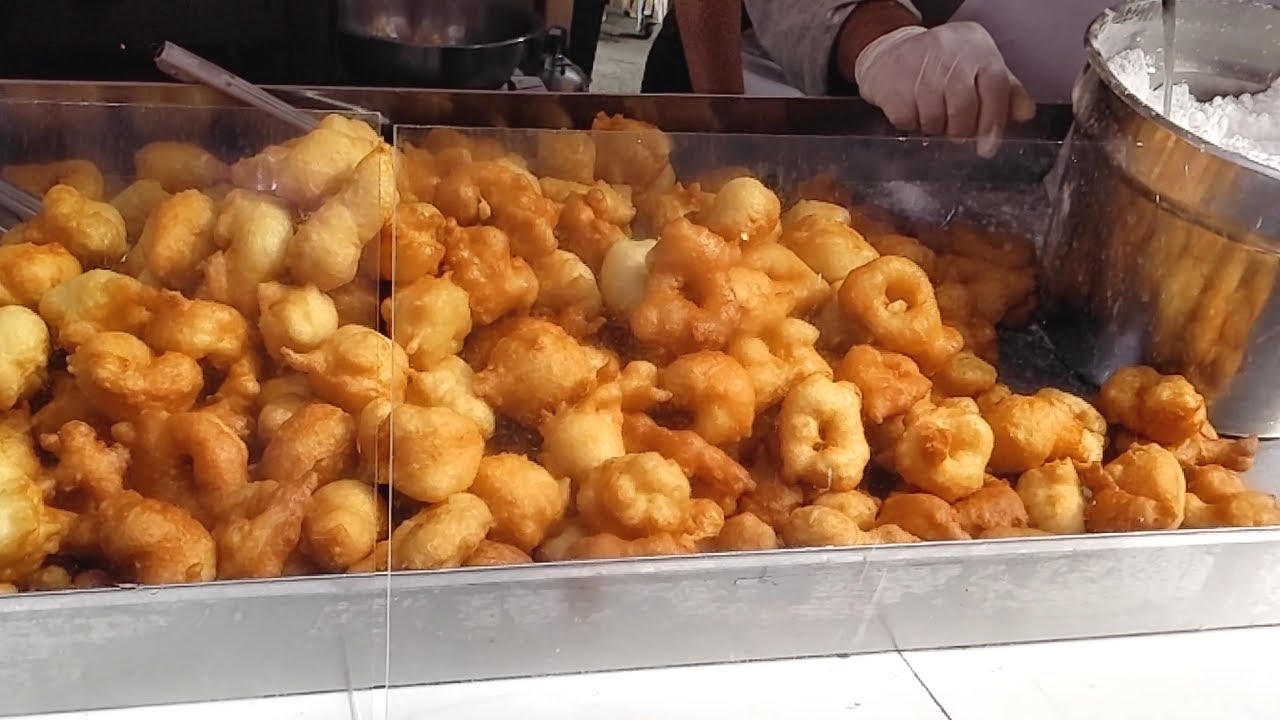 NYC Street Food - Fried Dough - Zeppole - San Gennaro Street Feast ...