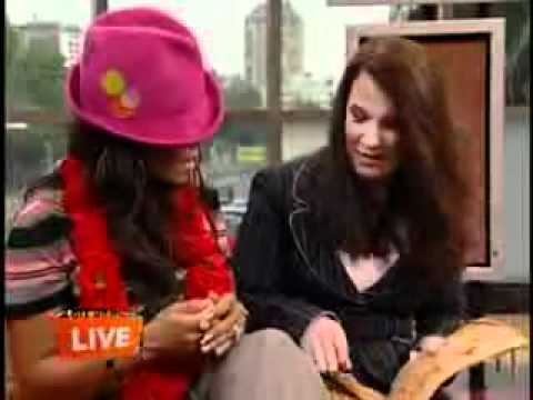 Janet Jackson Reunites With Her Best Friend Kendall - YouTube