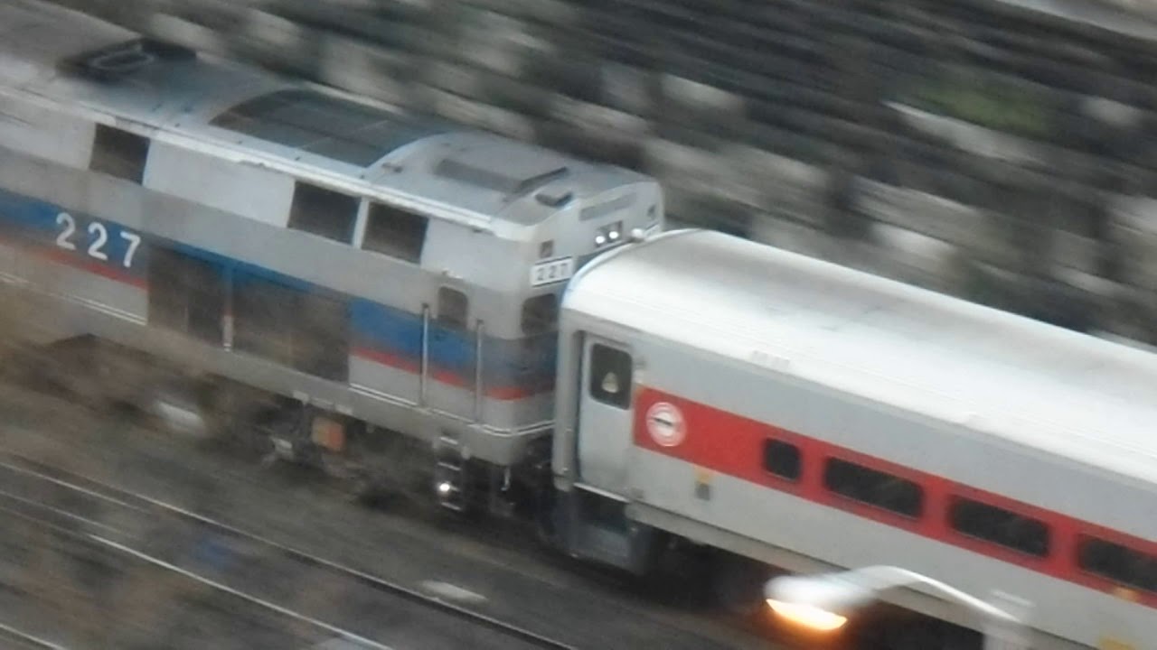 MTA Metro North Railroad: GE Genesis P32AC-DM #227 @ Park Avenue - YouTube