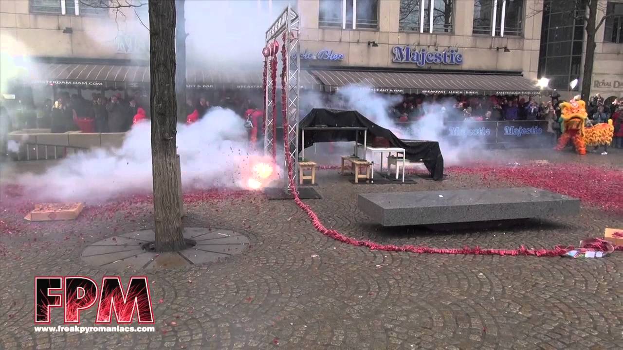 Chinese Rollen 1 Chinees Nieuwjaar 2013 - YouTube
