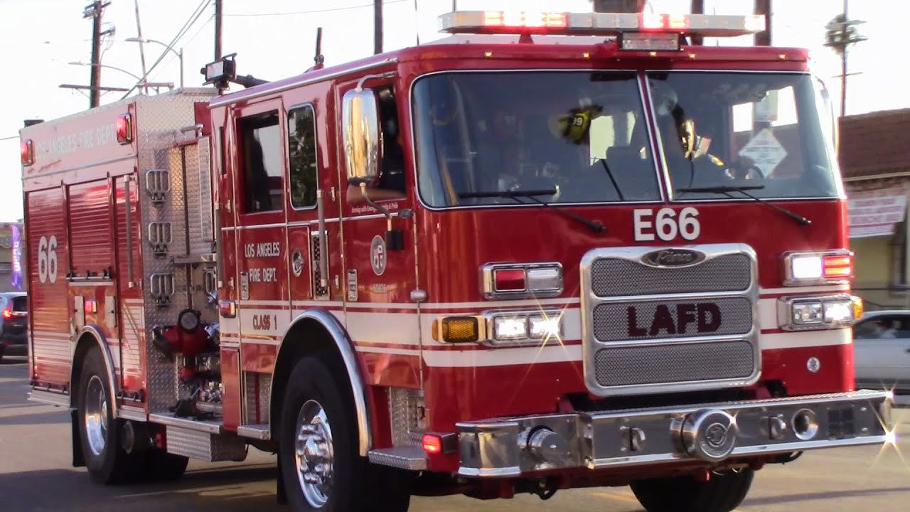 LAFD Engine 66 Responding - YouTube