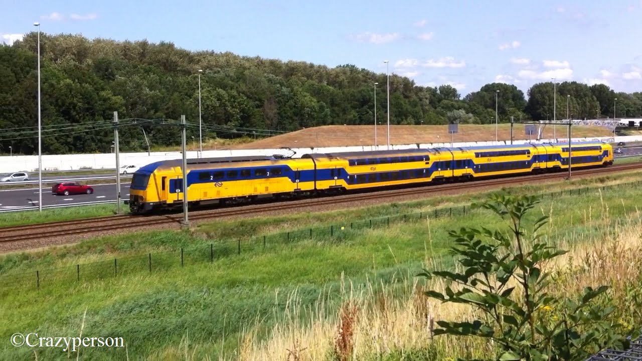 NS DDZ intercity dubbeldekker trein nabij Zoetermeer naar Den Haag ...