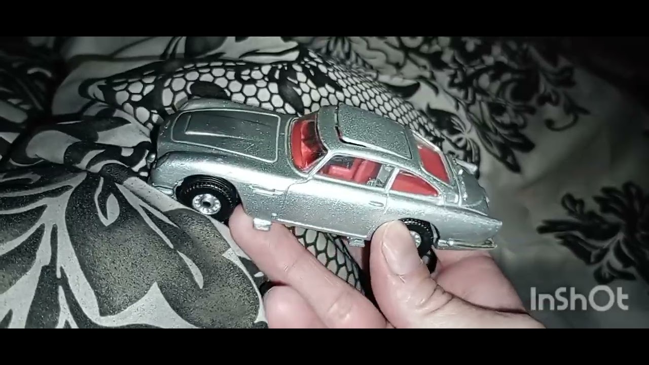 Corgi 007 James Bond DB5 by Aston Martin - YouTube