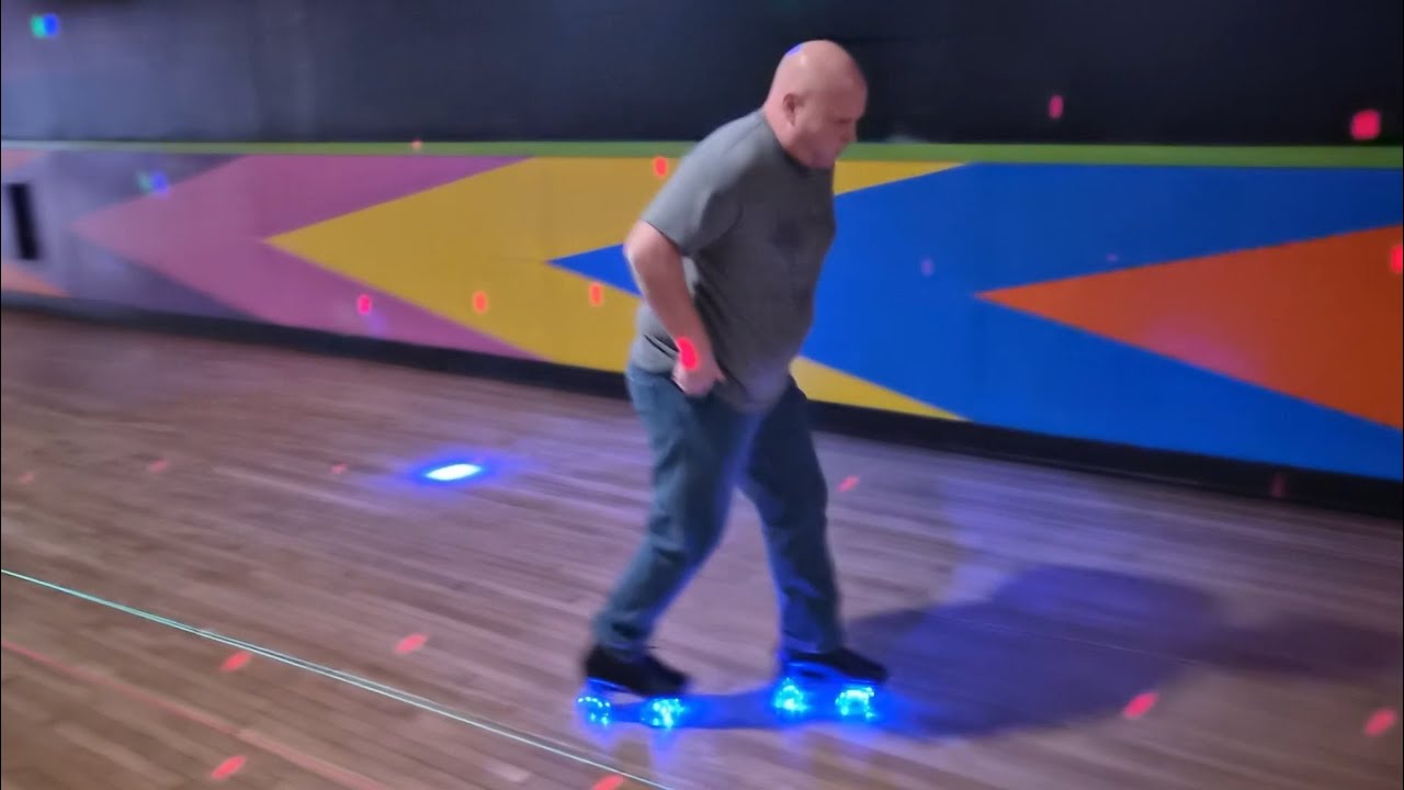 Roller Skate Dancing Time - YouTube
