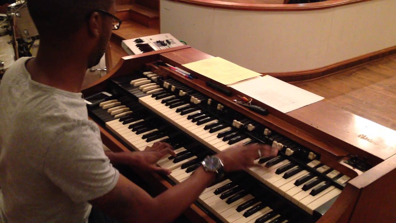 Thomas Griggs playing Christ is all. Pt.1 - YouTube