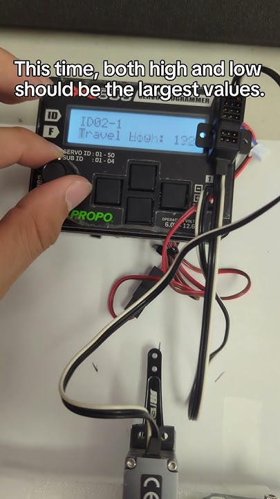 How to set the travel adjustment for JR servos (using the servo programmer) - YouTube