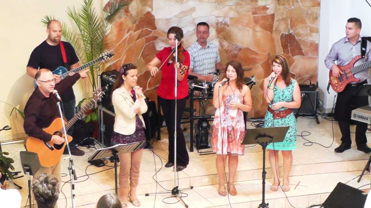 Az egész föld felett - Karneol együttes - YouTube