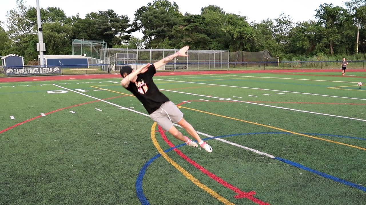 HILARIOUS DABBING FOOTBALL CELEBRATION - YouTube