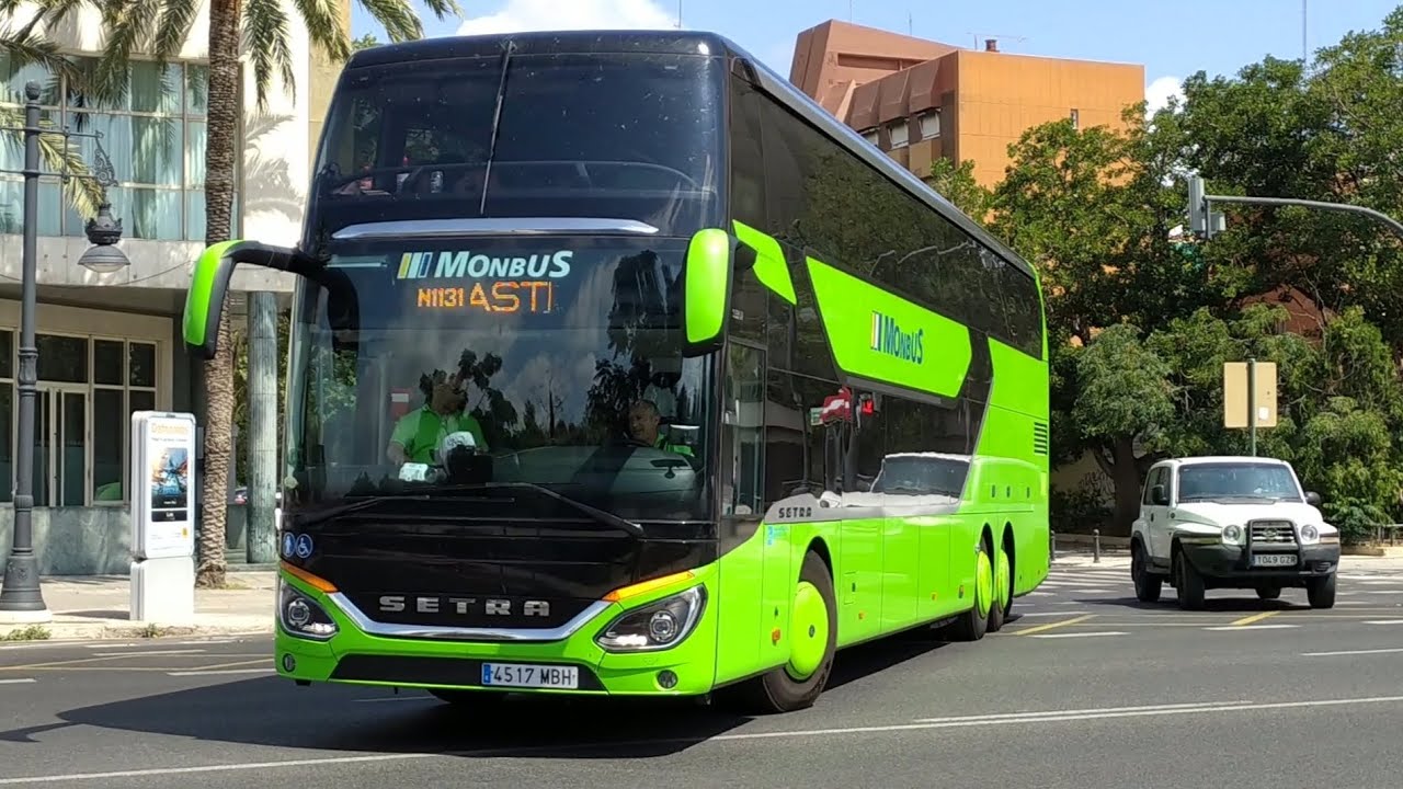 Salida autocares Setra Monbus y Alsa estación central autobuses de ...