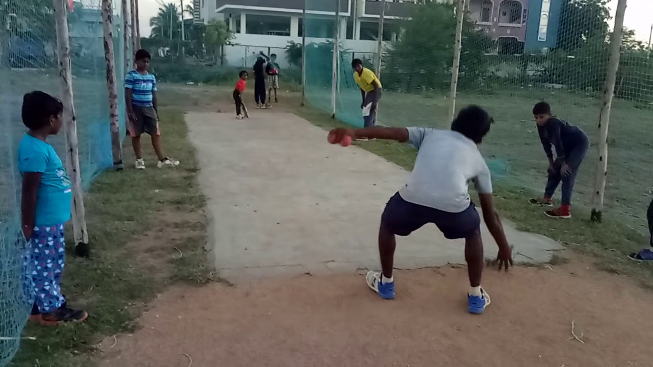 vaarunya y 6years old in ssa club siruguppa - YouTube