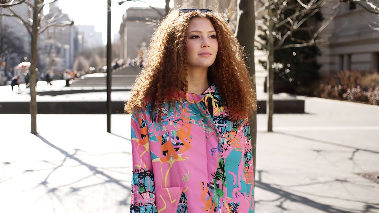 New York Fashion Week: Isabella Strahan New York - YouTube