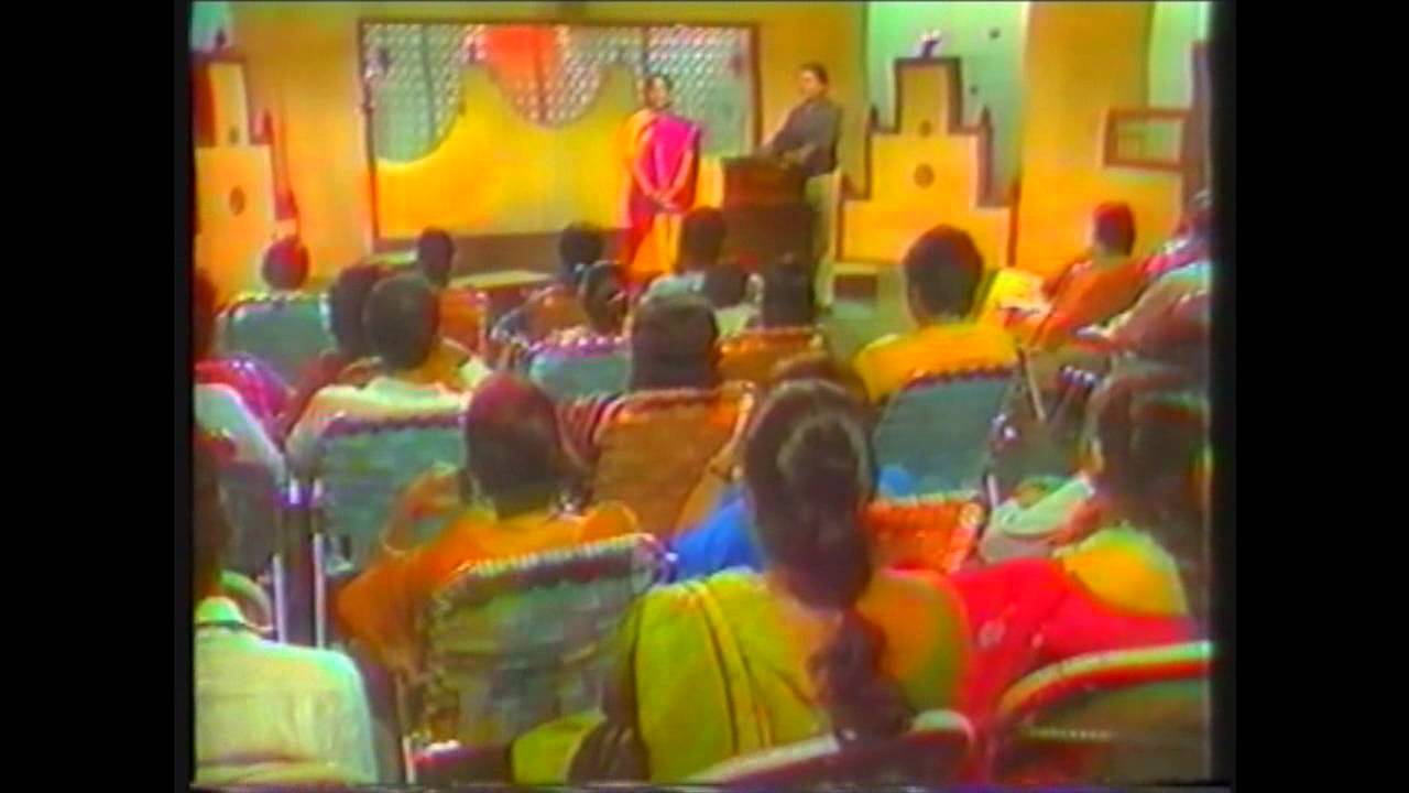 Anuradha Paudwal, Gopal marathe, Meera Bhajan - YouTube