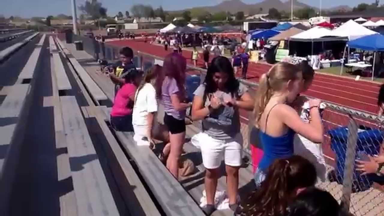 Frozen t-shirt contest 2014 - YouTube