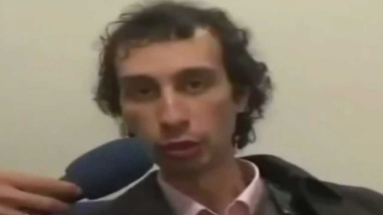 Messaggio politico con le più grandi figure di merda di Napoli! - YouTube