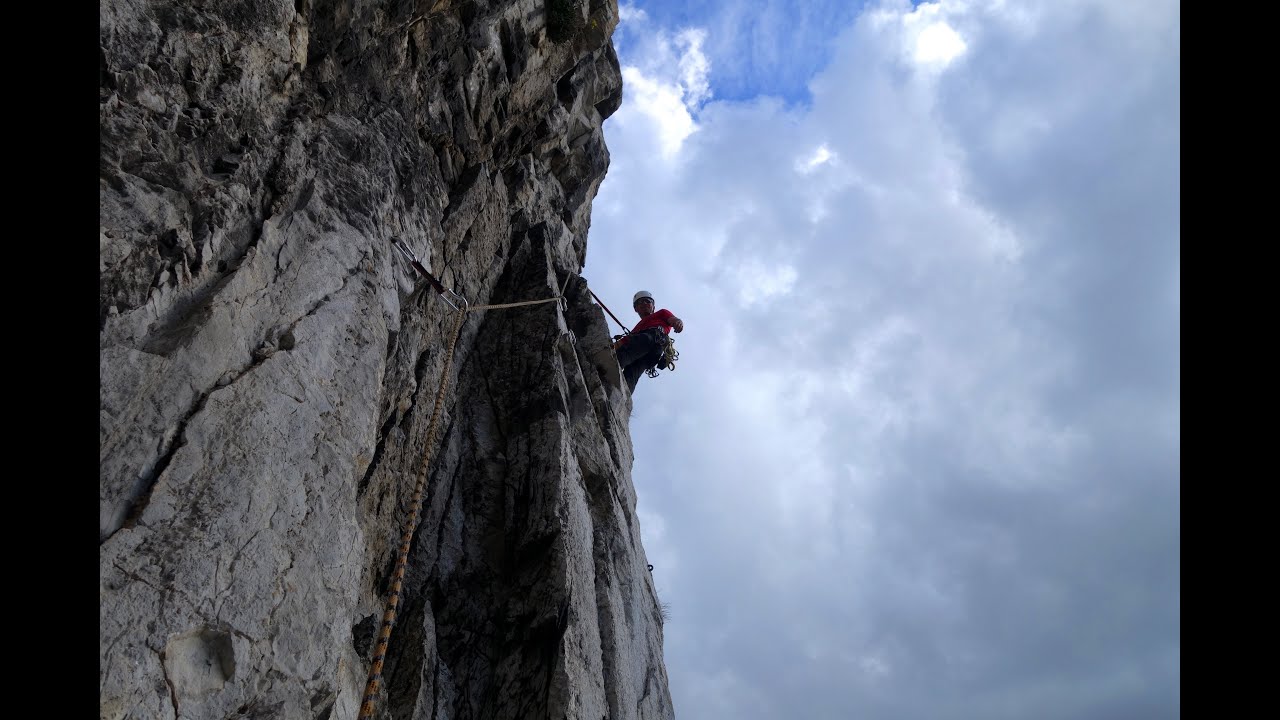 Freyr, climbing Merinos - YouTube