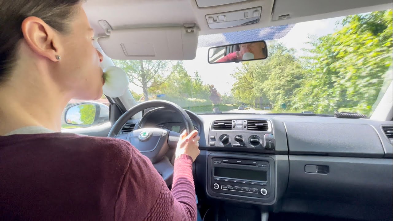 ASMR CAR DRIVING SOUNDS PART 2 | BLOWING BUBBLE GUM NO TALKING - YouTube