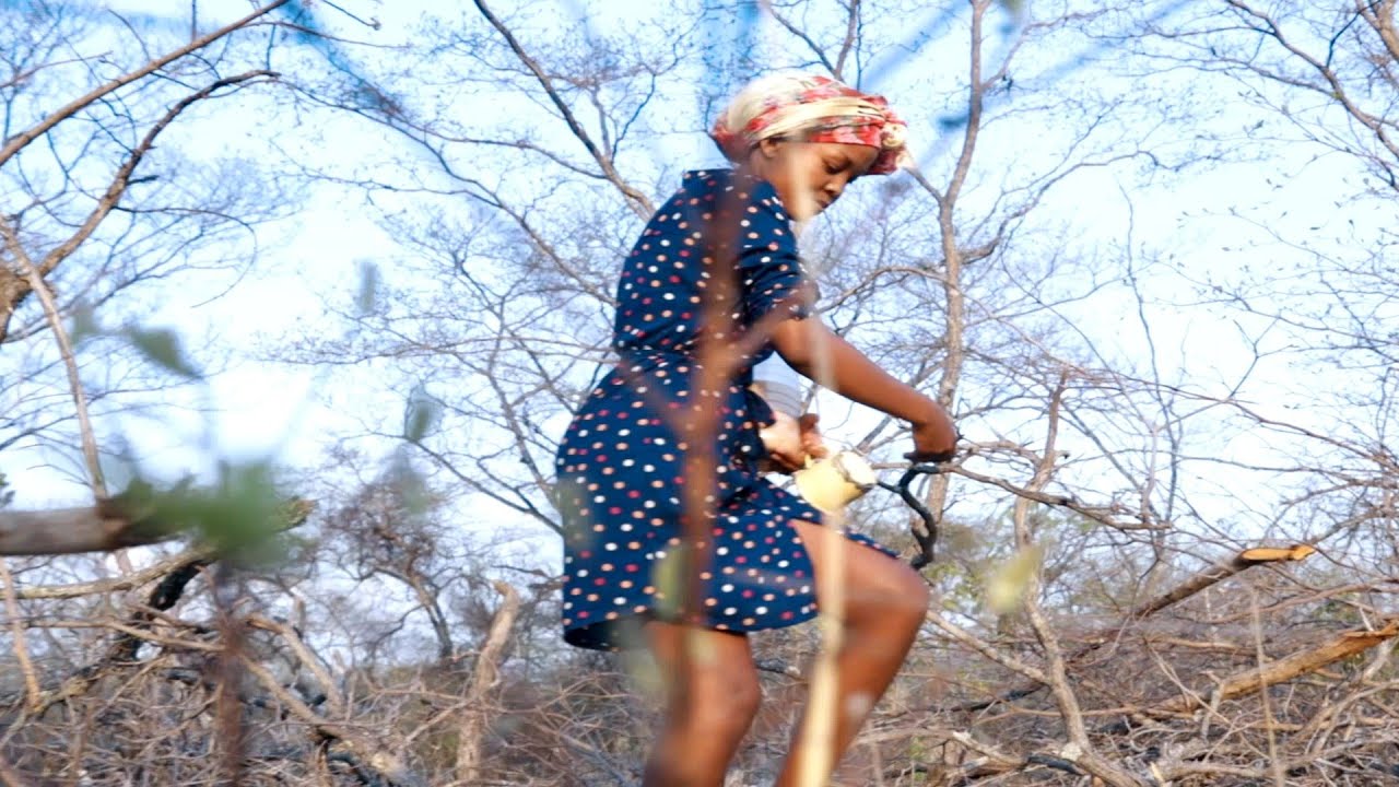 Kilamani - Rokwe Ramadodzi [Official Video] - YouTube