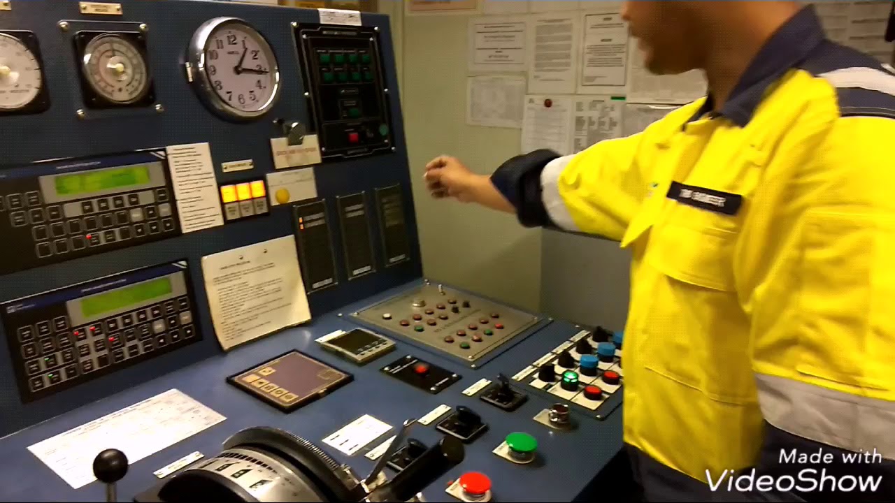 Hand over di atas kapal Mt Vega RAFFLESS - YouTube