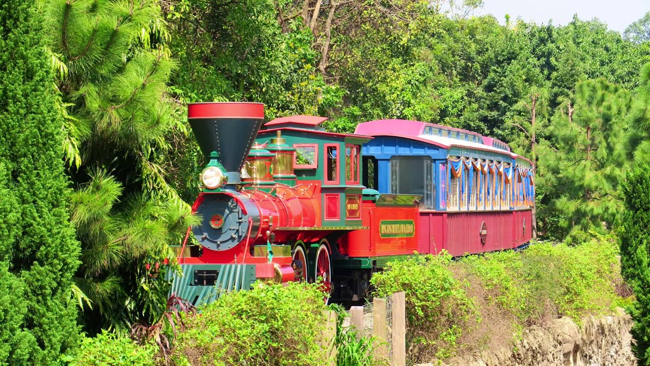 [4K] Ride the Hong Kong Disneyland Railroad train - YouTube