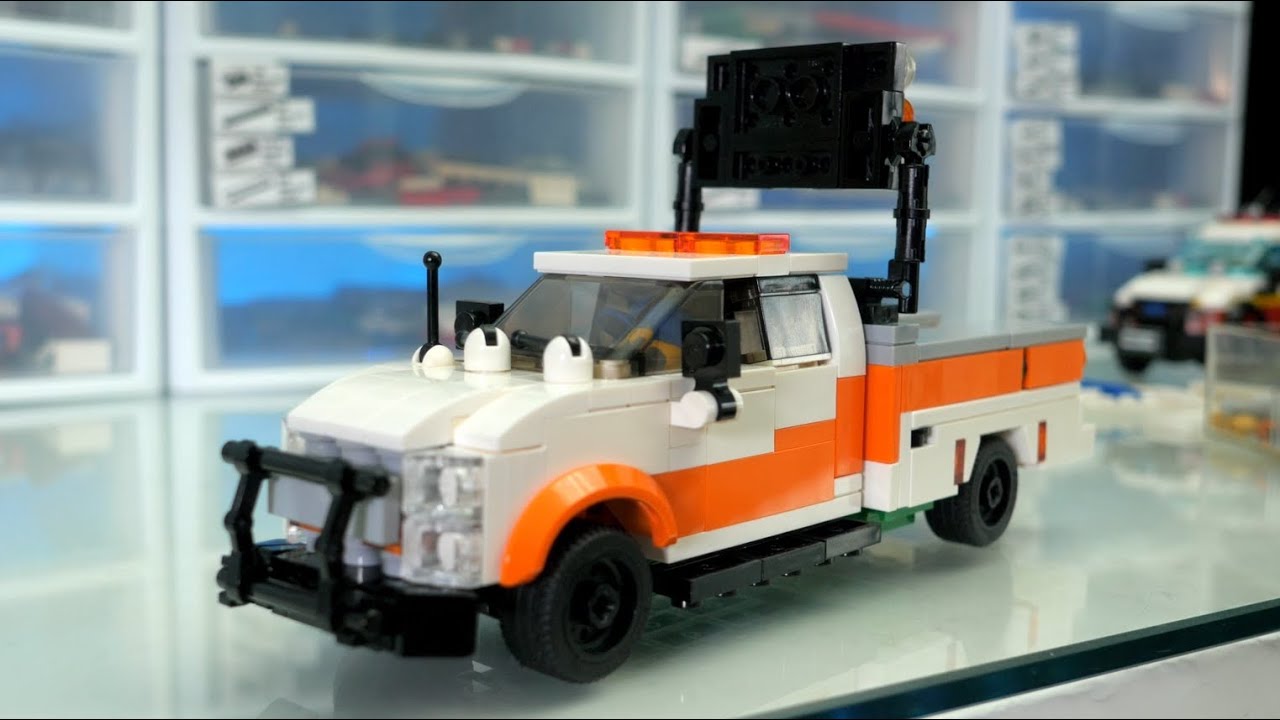 Building A Custom LEGO Highway Incident Response Unit! - YouTube