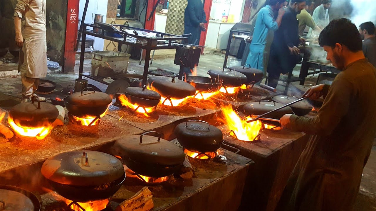 Lahori Mutton Karahi - Ghani Shinwari Restaurant, Truck Adda Lahore ...