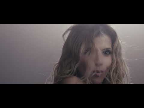 Najoua Belyzel - Cheveux aux vents (Clip officiel)
