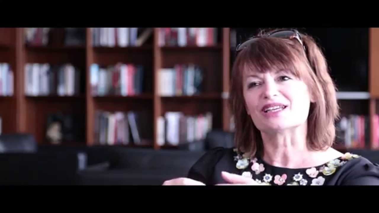 Anne Glover@Robert Bosch Academy - YouTube