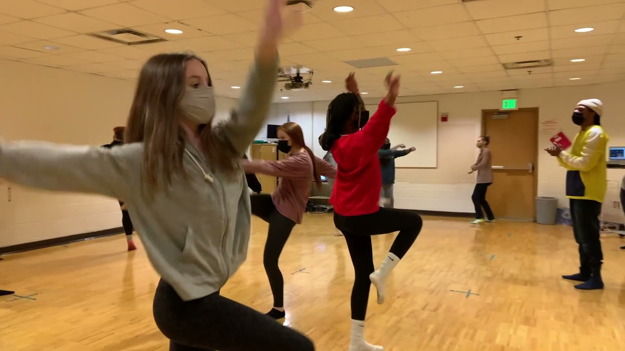 Professional dancer, Darrius Strong, teaches AMSA students - YouTube