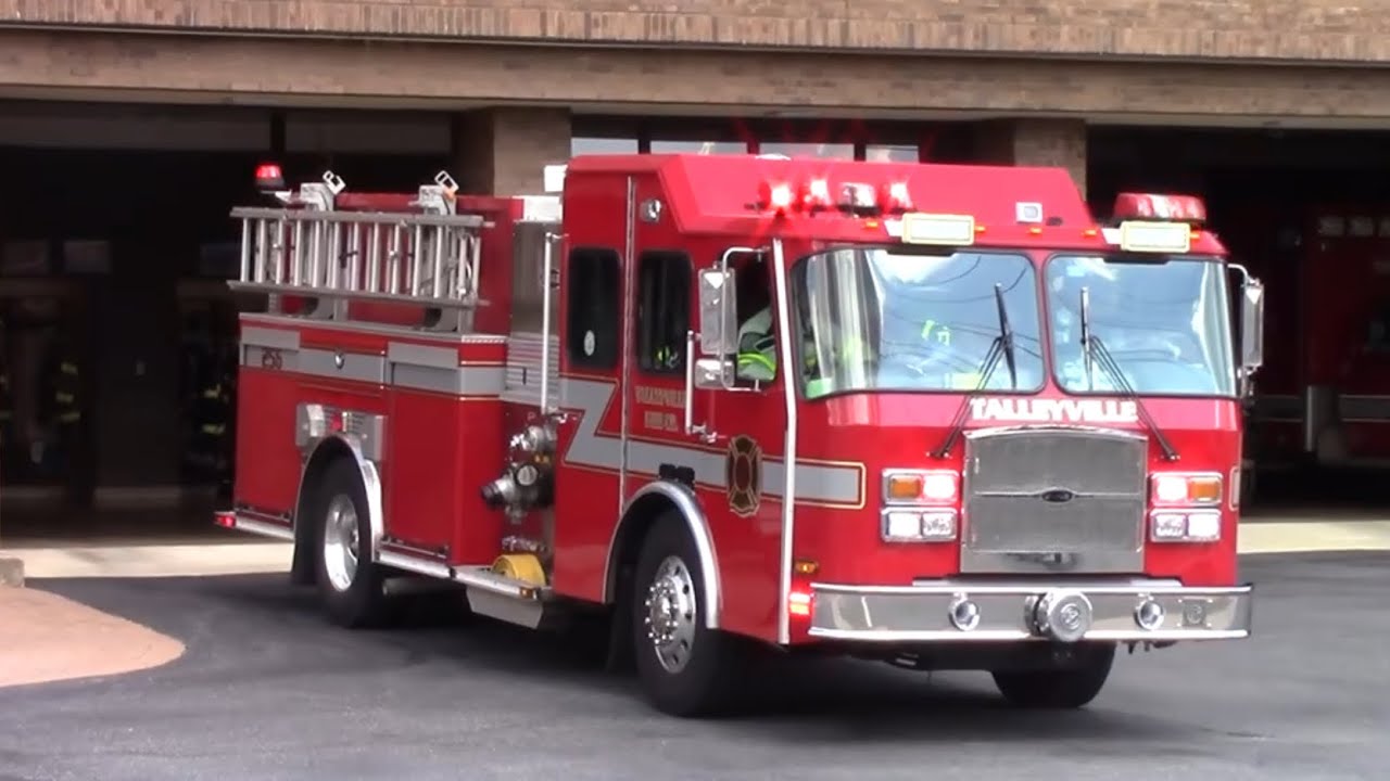 Talleyville Fire Company 25-6 Responding - YouTube